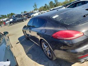 Brown Porsche Panamera 2014 in Kaunas, with an engine capacity of 3.00 L and mileage of 140 thousand km for 10300 €, photo 5 on AUTOMOTO.COM.LV