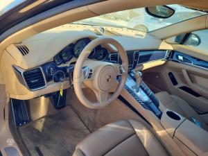 Brown Porsche Panamera 2014 in Kaunas, with an engine capacity of 3.00 L and mileage of 140 thousand km for 10300 €, photo 10 on AUTOMOTO.COM.LV