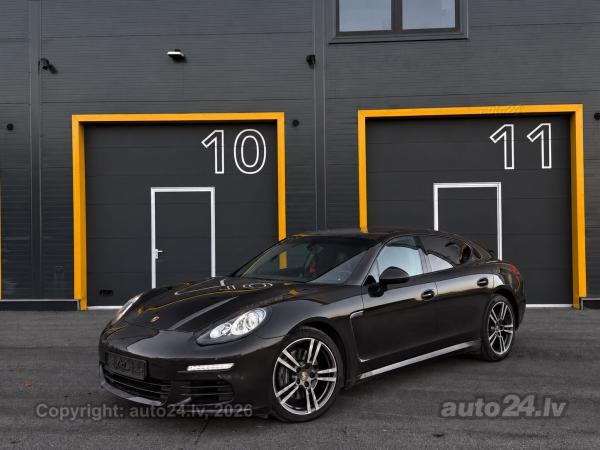Brown Porsche Panamera 2014 in Tartu, with an engine capacity of 3.00 L and mileage of 230 thousand km for 19999 €, photo 1 on AUTOMOTO.COM.LV