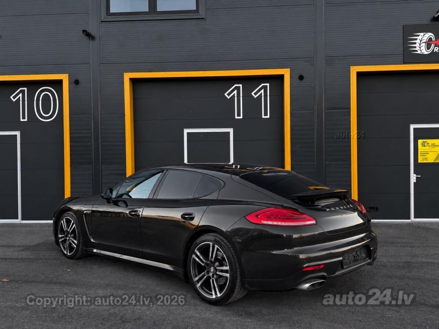 Brown Porsche Panamera 2014 in Tartu, with an engine capacity of 3.00 L and mileage of 230 thousand km for 19999 €, photo 5 on AUTOMOTO.COM.LV