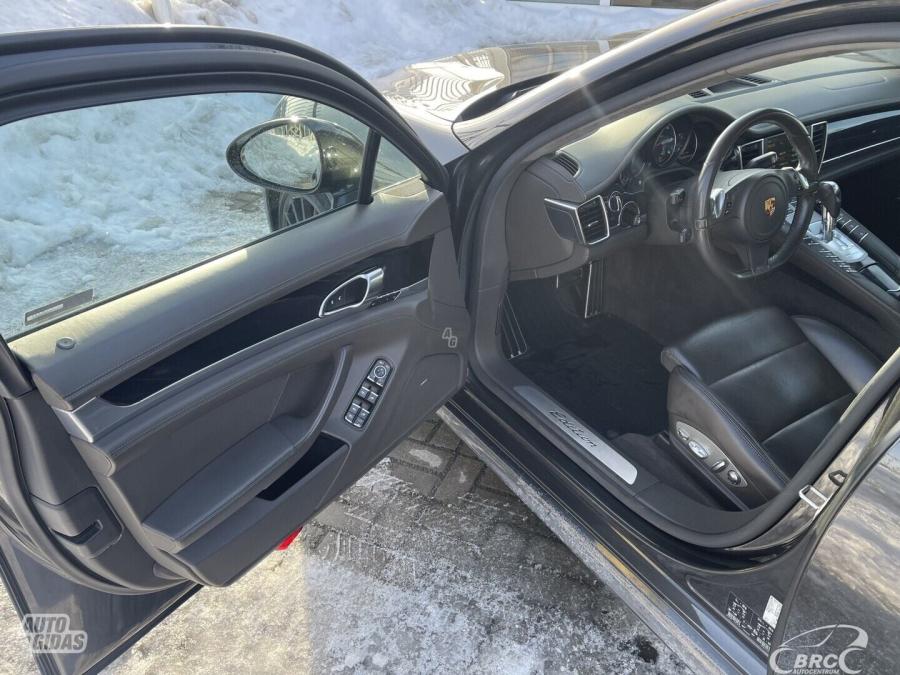 Brūns Porsche Panamera 2015 Avižieniai, ar dzinēja tilpumu 3.00 L un nobraukumu 100 tūkst. km par 34000 €, foto 17 vietnē AUTOMOTO.COM.LV