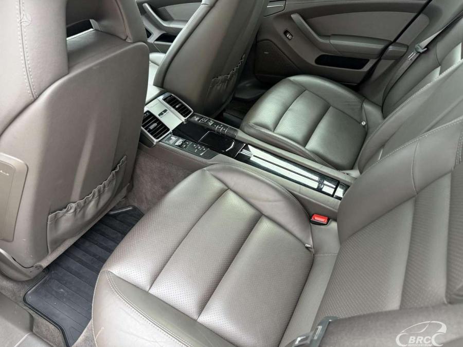 Brūns Porsche Panamera 2015 Klaipėda, ar dzinēja tilpumu 2.97 L un nobraukumu 100 tūkst. km par 29000 €, foto 17 vietnē AUTOMOTO.COM.LV
