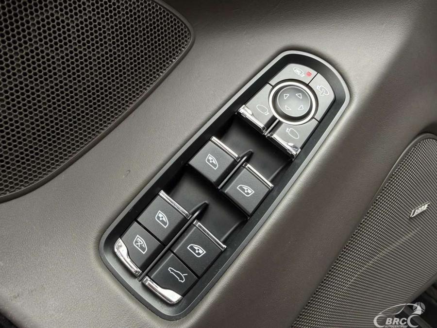 Brūns Porsche Panamera 2015 Klaipėda, ar dzinēja tilpumu 2.97 L un nobraukumu 100 tūkst. km par 29000 €, foto 21 vietnē AUTOMOTO.COM.LV