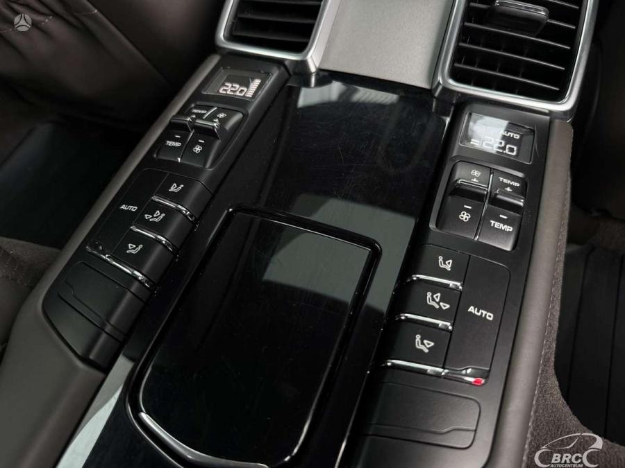 Brūns Porsche Panamera 2015 Klaipėda, ar dzinēja tilpumu 2.97 L un nobraukumu 100 tūkst. km par 29000 €, foto 29 vietnē AUTOMOTO.COM.LV
