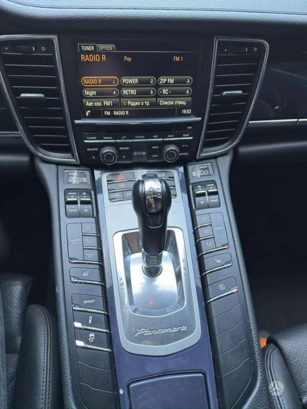 Brūns Porsche Panamera 2015 Viļņa, ar dzinēja tilpumu 3.00 L un nobraukumu 155 tūkst. km par 23000 €, foto 9 vietnē AUTOMOTO.COM.LV