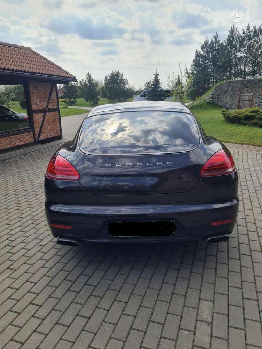 Brown Porsche Panamera 2015 in Klaipeda, with an engine capacity of 2.97 L and mileage of 101 thousand km for 32000 €, photo 5 on AUTOMOTO.COM.LV