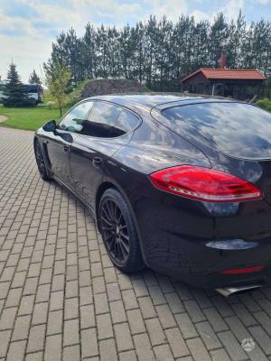 Brown Porsche Panamera 2015 in Klaipeda, with an engine capacity of 2.97 L and mileage of 101 thousand km for 32000 €, photo 6 on AUTOMOTO.COM.LV