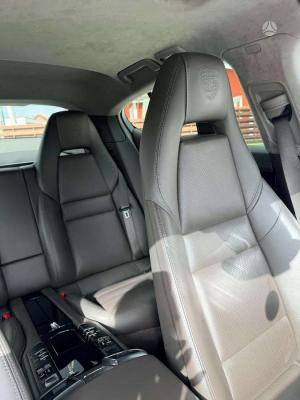 Brown Porsche Panamera 2015 in Klaipeda, with an engine capacity of 2.97 L and mileage of 101 thousand km for 32000 €, photo 17 on AUTOMOTO.COM.LV