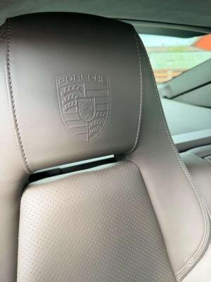 Brown Porsche Panamera 2015 in Klaipeda, with an engine capacity of 2.97 L and mileage of 101 thousand km for 32000 €, photo 18 on AUTOMOTO.COM.LV