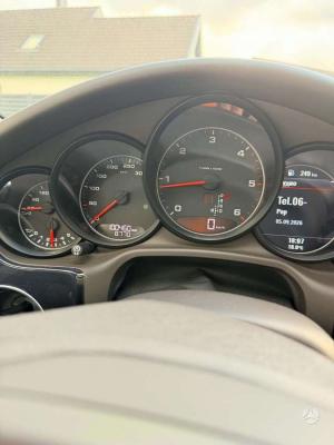 Brown Porsche Panamera 2015 in Klaipeda, with an engine capacity of 2.97 L and mileage of 101 thousand km for 32000 €, photo 22 on AUTOMOTO.COM.LV
