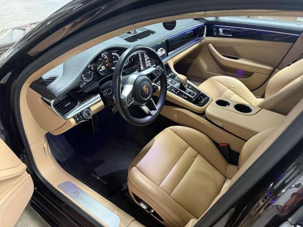 Brūns Porsche Panamera 2017 Viļņa, ar dzinēja tilpumu 2.89 L un nobraukumu 190 tūkst. km par 38800 €, foto 6 vietnē AUTOMOTO.COM.LV