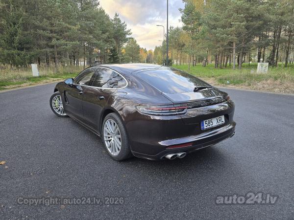 Brown Porsche Panamera 2019 in Tallinn, with an engine capacity of 2.90 L and mileage of 85 thousand km for 69900 €, photo 4 on AUTOMOTO.COM.LV