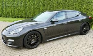 Brown Porsche Panamera 2011 in Riga, with an engine capacity of 3.00 L and mileage of 288 thousand km for 19500 €, photo 4 on AUTOMOTO.COM.LV