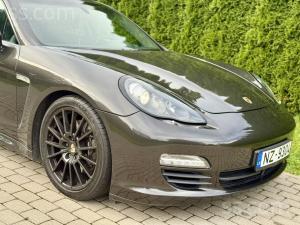 Brown Porsche Panamera 2011 in Riga, with an engine capacity of 3.00 L and mileage of 288 thousand km for 19500 €, photo 7 on AUTOMOTO.COM.LV