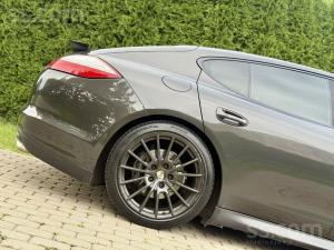 Brown Porsche Panamera 2011 in Riga, with an engine capacity of 3.00 L and mileage of 288 thousand km for 19500 €, photo 13 on AUTOMOTO.COM.LV
