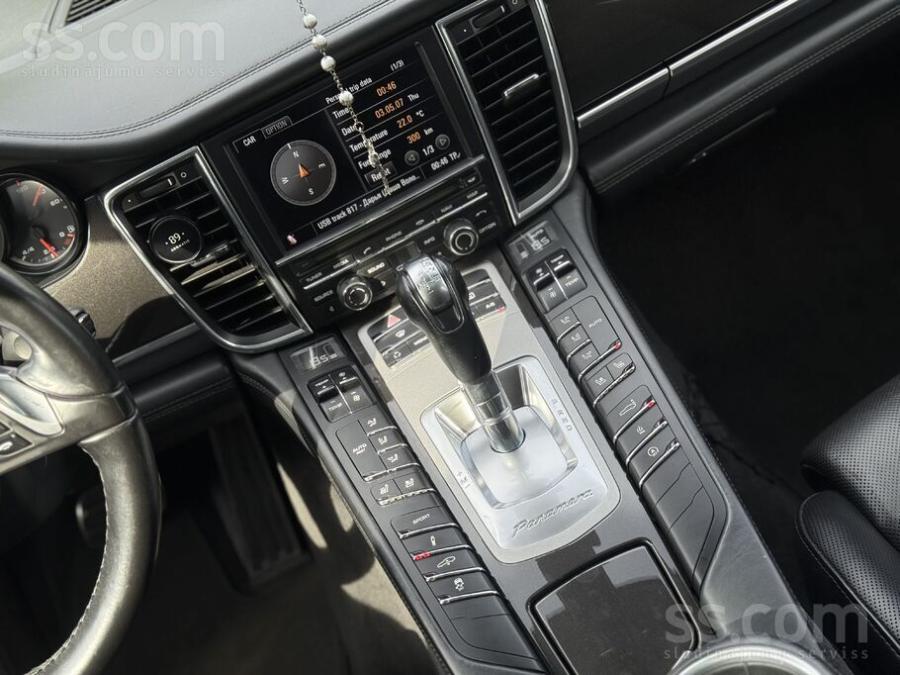 Brown Porsche Panamera 2011 in Riga, with an engine capacity of 3.00 L and mileage of 288 thousand km for 19500 €, photo 20 on AUTOMOTO.COM.LV