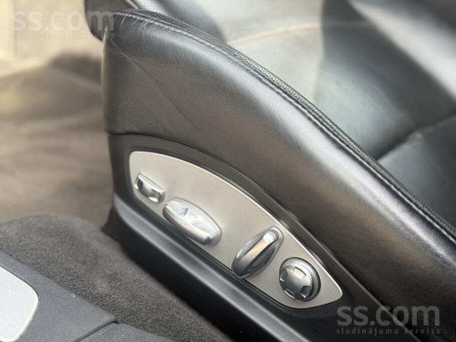 Brown Porsche Panamera 2011 in Riga, with an engine capacity of 3.00 L and mileage of 288 thousand km for 19500 €, photo 22 on AUTOMOTO.COM.LV