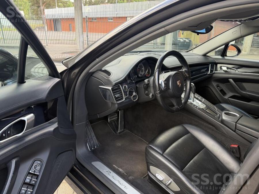 Brūns Porsche Panamera 2014 Rīga, ar dzinēja tilpumu 3.00 L un nobraukumu 230 tūkst. km par 21000 €, foto 9 vietnē AUTOMOTO.COM.LV