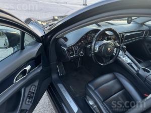 Brown Porsche Panamera 2014 in Riga, with an engine capacity of 3.00 L and mileage of 228 thousand km for 19500 €, photo 8 on AUTOMOTO.COM.LV