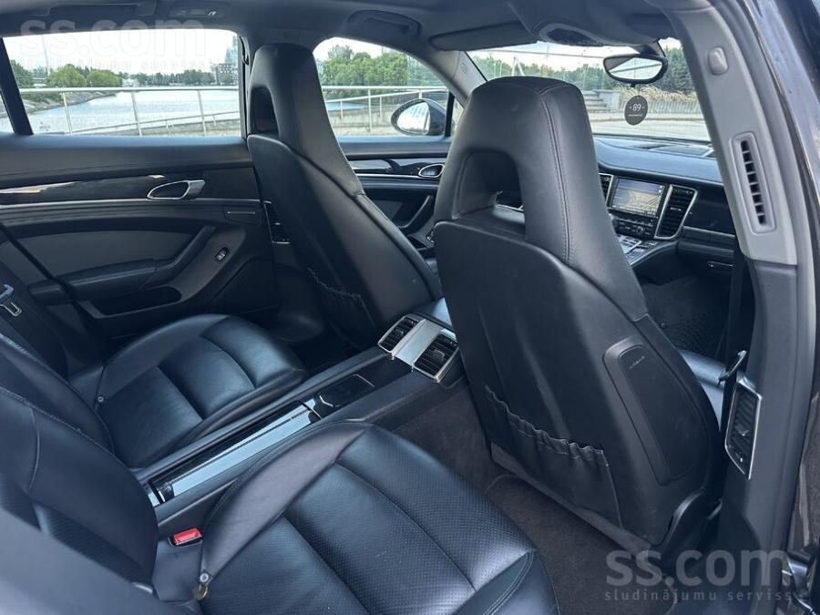 Brown Porsche Panamera 2014 in Riga, with an engine capacity of 3.00 L and mileage of 228 thousand km for 19500 €, photo 11 on AUTOMOTO.COM.LV