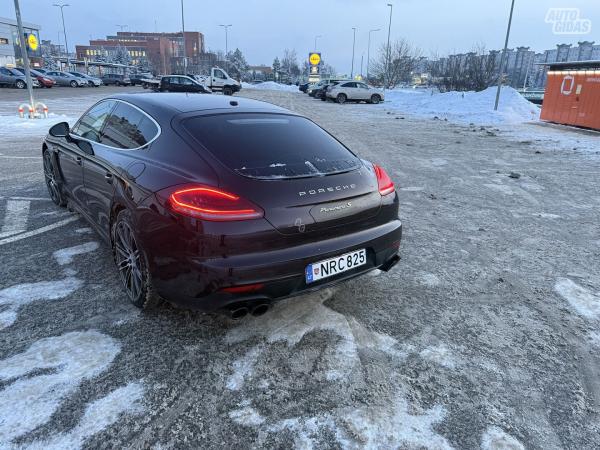 Brown Porsche Panamera 2016 in Kaunas, with an engine capacity of 3.00 L and mileage of 150 thousand km for 23500 €, photo 4 on AUTOMOTO.COM.LV