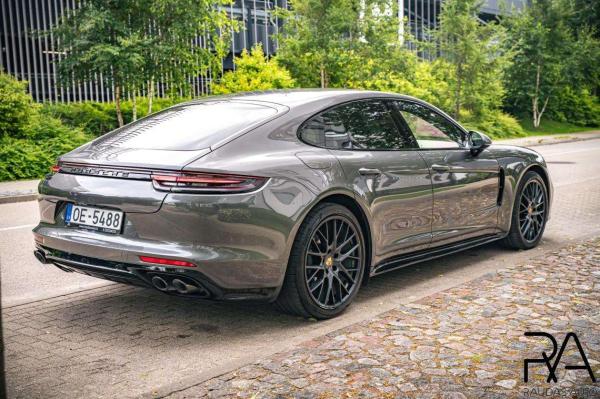 Brown Porsche Panamera 2017 in Riga, with an engine capacity of 3.96 L and mileage of 267 thousand km for 36990 €, photo 5 on AUTOMOTO.COM.LV