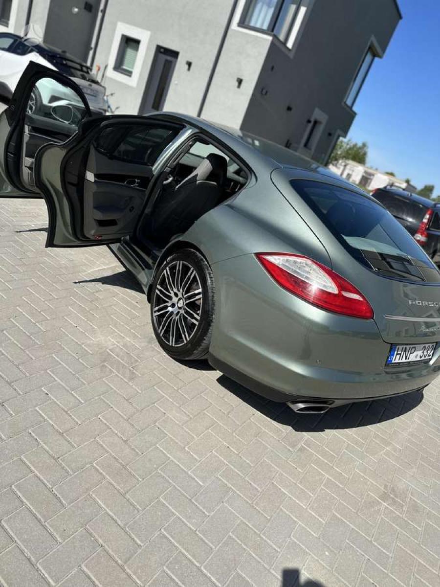 Green Porsche Panamera 2011 in Siauliai, with an engine capacity of 3.61 L and mileage of 201 thousand km for 17900 €, photo 8 on AUTOMOTO.COM.LV