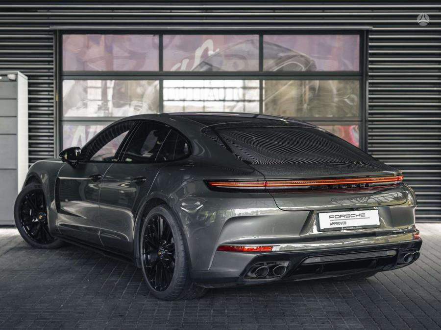 Zaļš Porsche Panamera 2025 Viļņa, ar dzinēja tilpumu 4.00 L un nobraukumu 28 tūkst. km par 155911 €, foto 4 vietnē AUTOMOTO.COM.LV