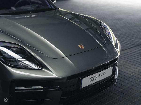 Green Porsche Panamera 2025 in Vilnius, with an engine capacity of 4.00 L and mileage of 28 thousand km for 155911 €, photo 9 on AUTOMOTO.COM.LV