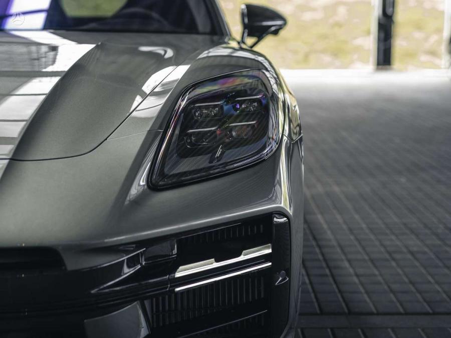 Zaļš Porsche Panamera 2025 Viļņa, ar dzinēja tilpumu 4.00 L un nobraukumu 28 tūkst. km par 155911 €, foto 12 vietnē AUTOMOTO.COM.LV