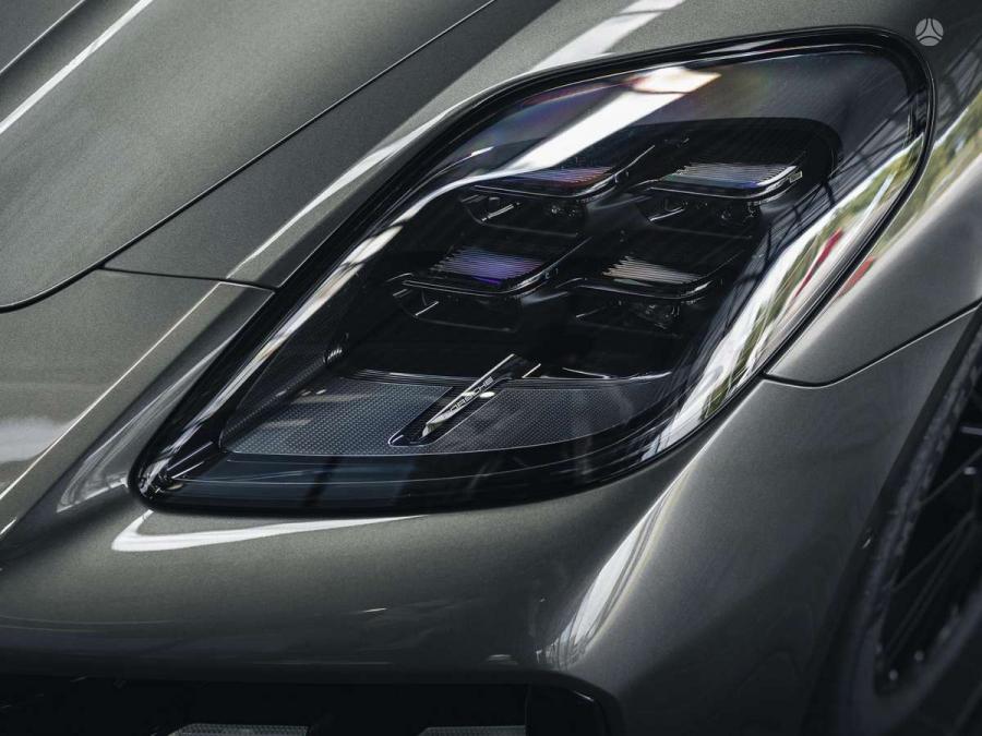 Zaļš Porsche Panamera 2025 Viļņa, ar dzinēja tilpumu 4.00 L un nobraukumu 28 tūkst. km par 155911 €, foto 13 vietnē AUTOMOTO.COM.LV