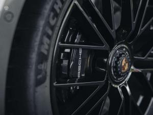 Zaļš Porsche Panamera 2025 Viļņa, ar dzinēja tilpumu 4.00 L un nobraukumu 28 tūkst. km par 155911 €, foto 16 vietnē AUTOMOTO.COM.LV