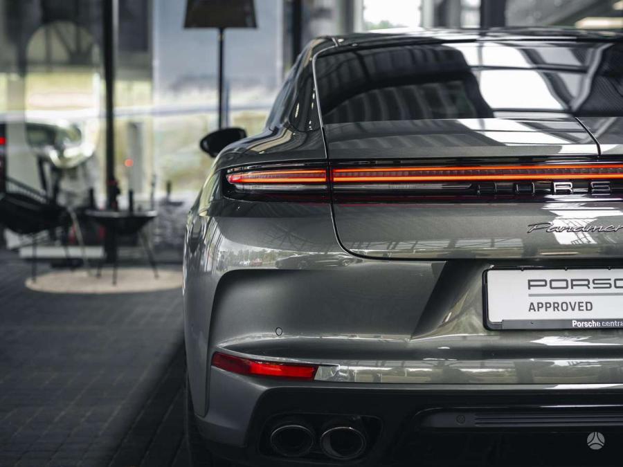Zaļš Porsche Panamera 2025 Viļņa, ar dzinēja tilpumu 4.00 L un nobraukumu 28 tūkst. km par 155911 €, foto 21 vietnē AUTOMOTO.COM.LV