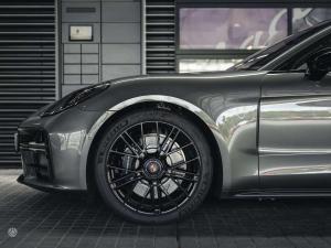 Zaļš Porsche Panamera 2025 Viļņa, ar dzinēja tilpumu 4.00 L un nobraukumu 28 tūkst. km par 155911 €, foto 23 vietnē AUTOMOTO.COM.LV