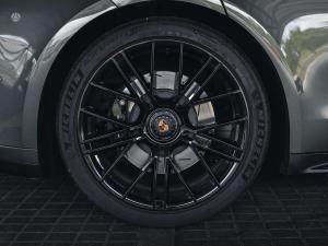 Zaļš Porsche Panamera 2025 Viļņa, ar dzinēja tilpumu 4.00 L un nobraukumu 28 tūkst. km par 155911 €, foto 27 vietnē AUTOMOTO.COM.LV
