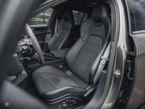 Zaļš Porsche Panamera 2025 Viļņa, ar dzinēja tilpumu 4.00 L un nobraukumu 28 tūkst. km par 155911 €, foto 29 vietnē AUTOMOTO.COM.LV