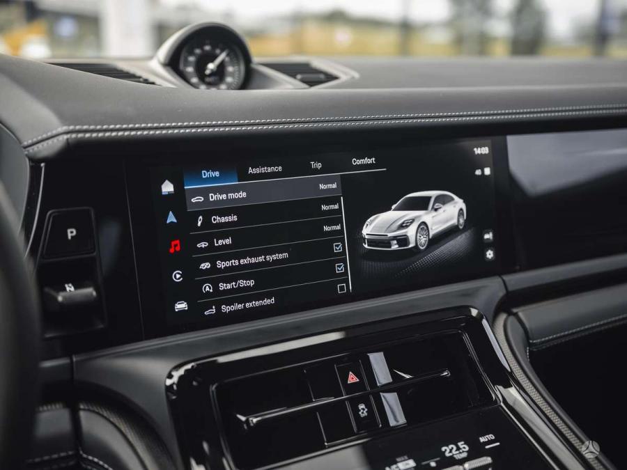 Zaļš Porsche Panamera 2025 Viļņa, ar dzinēja tilpumu 4.00 L un nobraukumu 28 tūkst. km par 155911 €, foto 38 vietnē AUTOMOTO.COM.LV