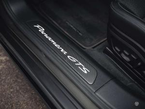 Zaļš Porsche Panamera 2025 Viļņa, ar dzinēja tilpumu 4.00 L un nobraukumu 28 tūkst. km par 155911 €, foto 44 vietnē AUTOMOTO.COM.LV