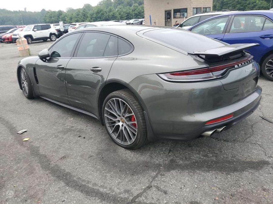 Green Porsche Panamera 2022 in Kaunas, with an engine capacity of 2.90 L and mileage of 70 thousand km for 29900 €, photo 5 on AUTOMOTO.COM.LV