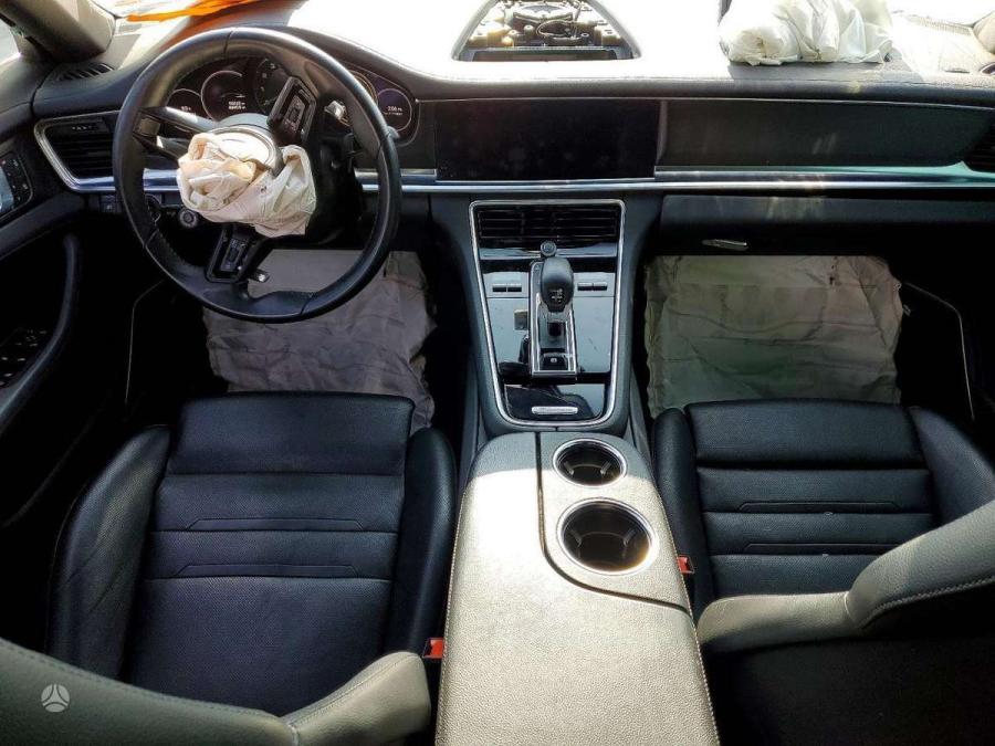 Zaļš Porsche Panamera 2023 Kauņa, ar dzinēja tilpumu 2.90 L un nobraukumu 150 tūkst. km par 32065 €, foto 9 vietnē AUTOMOTO.COM.LV