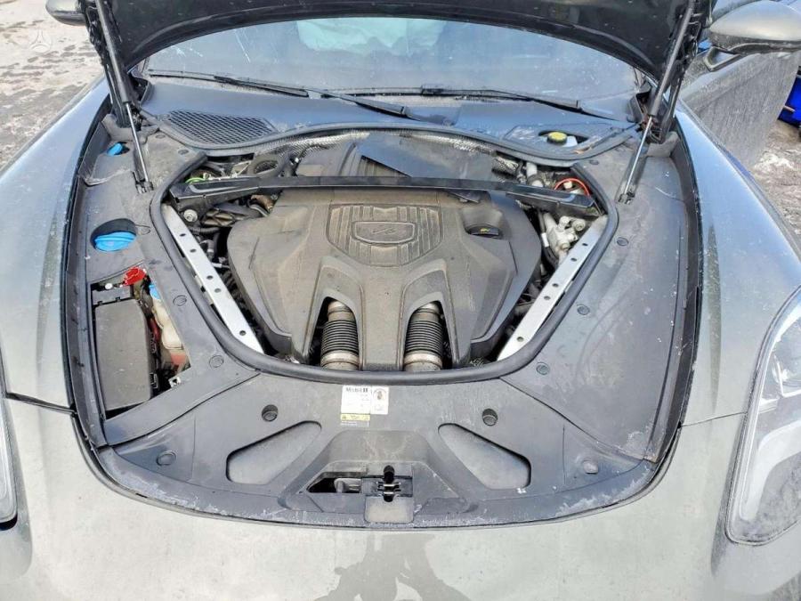 Zaļš Porsche Panamera 2023 Kauņa, ar dzinēja tilpumu 2.90 L un nobraukumu 150 tūkst. km par 32065 €, foto 10 vietnē AUTOMOTO.COM.LV