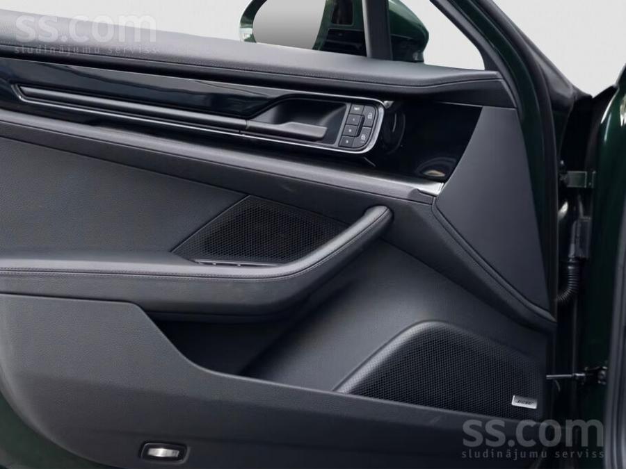 Green Porsche Panamera 2024 in Riga, with an engine capacity of 2.90 L and mileage of 29 thousand km for 120950 €, photo 11 on AUTOMOTO.COM.LV
