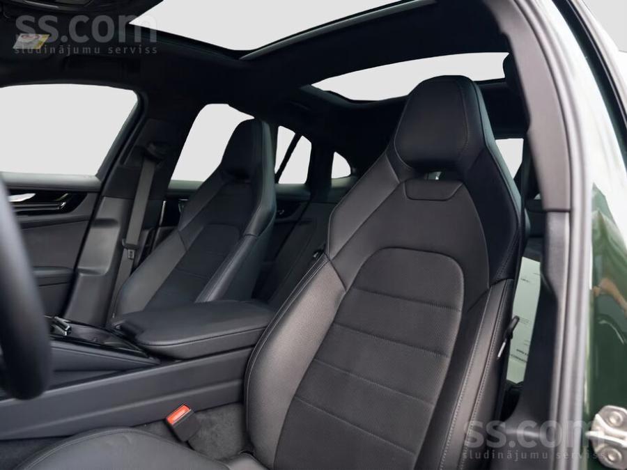 Green Porsche Panamera 2024 in Riga, with an engine capacity of 2.90 L and mileage of 29 thousand km for 120950 €, photo 13 on AUTOMOTO.COM.LV