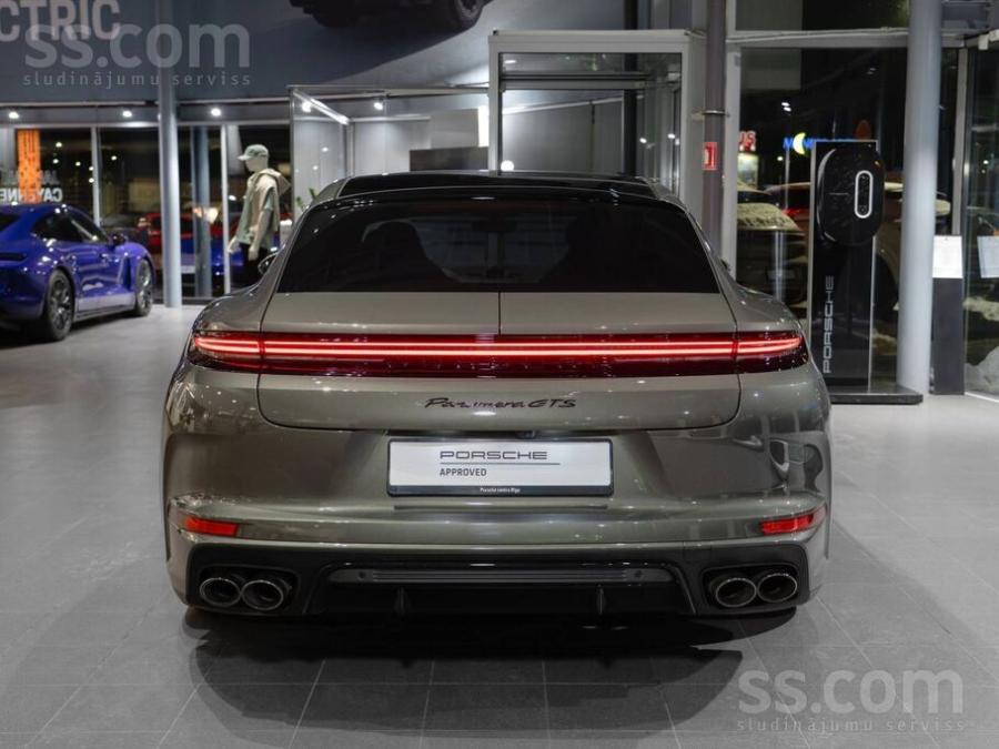 Zaļš Porsche Panamera 2025 Rīga, ar dzinēja tilpumu 4.00 L un nobraukumu 7 tūkst. km par 179900 €, foto 6 vietnē AUTOMOTO.COM.LV