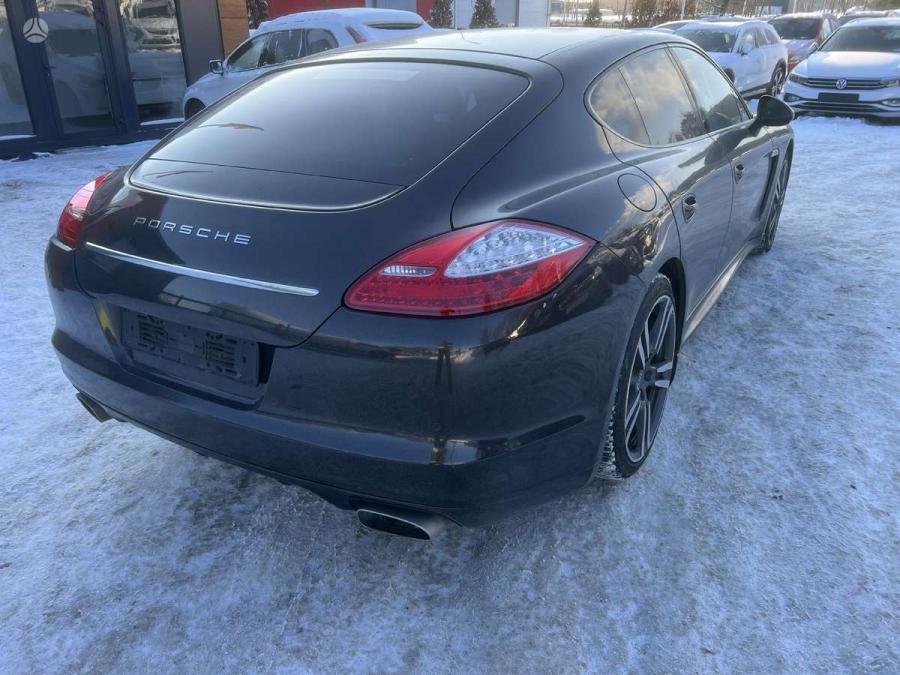 Pelēks Porsche Panamera 2012 Kauņa, ar dzinēja tilpumu 3.00 L un nobraukumu 191 tūkst. km par 17950 €, foto 5 vietnē AUTOMOTO.COM.LV