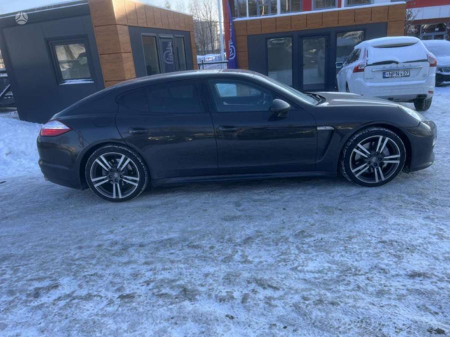 Pelēks Porsche Panamera 2012 Kauņa, ar dzinēja tilpumu 3.00 L un nobraukumu 191 tūkst. km par 17950 €, foto 6 vietnē AUTOMOTO.COM.LV