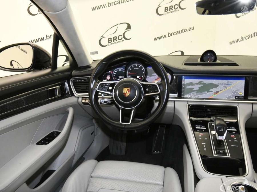 Grey Porsche Panamera 2017 in Vilnius, with an engine capacity of 4.00 L and mileage of 141 thousand km for 47900 €, photo 19 on AUTOMOTO.COM.LV