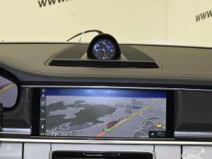 Grey Porsche Panamera 2017 in Vilnius, with an engine capacity of 4.00 L and mileage of 141 thousand km for 47900 €, photo 22 on AUTOMOTO.COM.LV