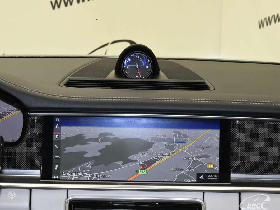 Grey Porsche Panamera 2017 in Vilnius, with an engine capacity of 4.00 L and mileage of 141 thousand km for 47900 €, photo 22 on AUTOMOTO.COM.LV