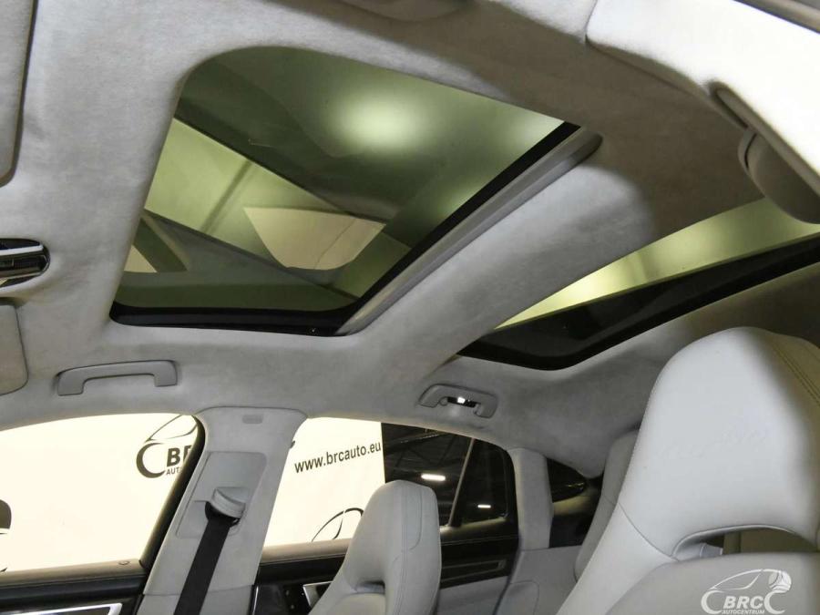 Grey Porsche Panamera 2017 in Vilnius, with an engine capacity of 4.00 L and mileage of 141 thousand km for 47900 €, photo 30 on AUTOMOTO.COM.LV